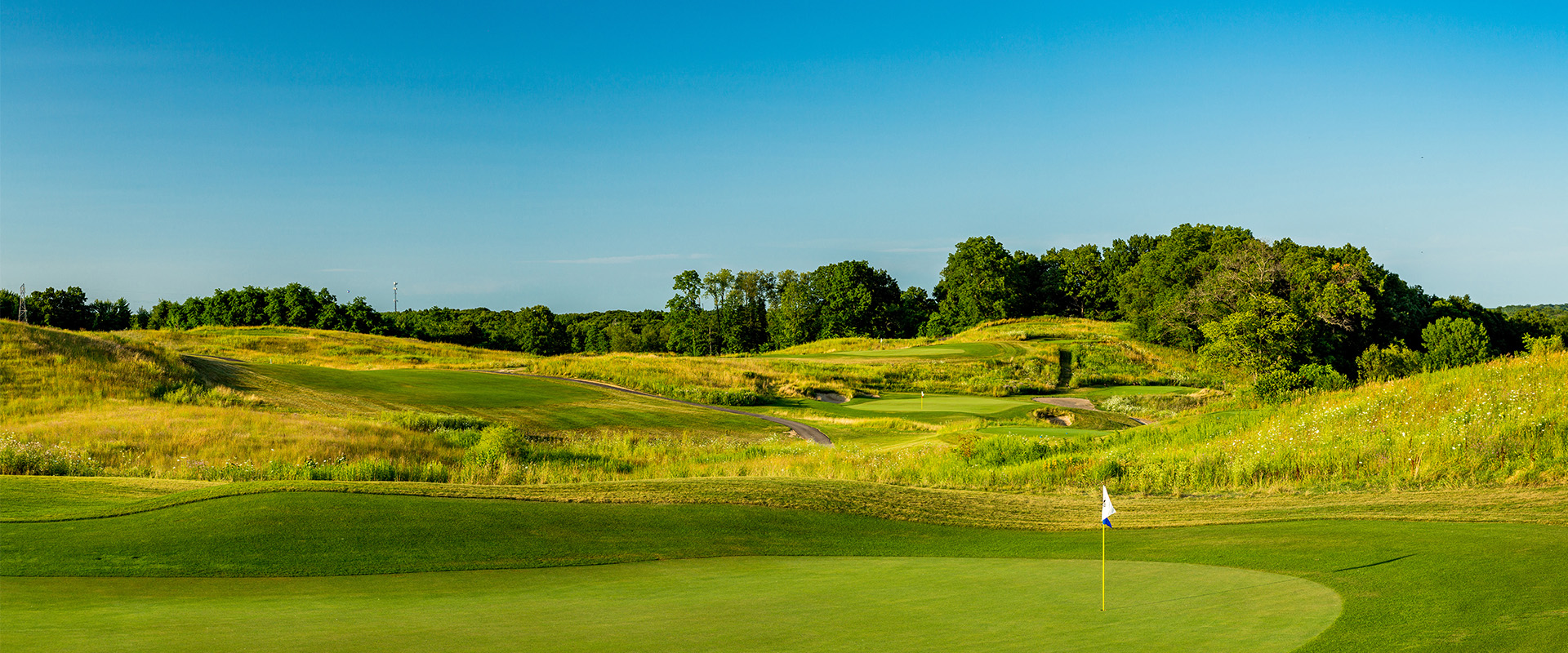 Golf Pro Shop, Course & Country Club - Gull Lake View Golf Club & Resort